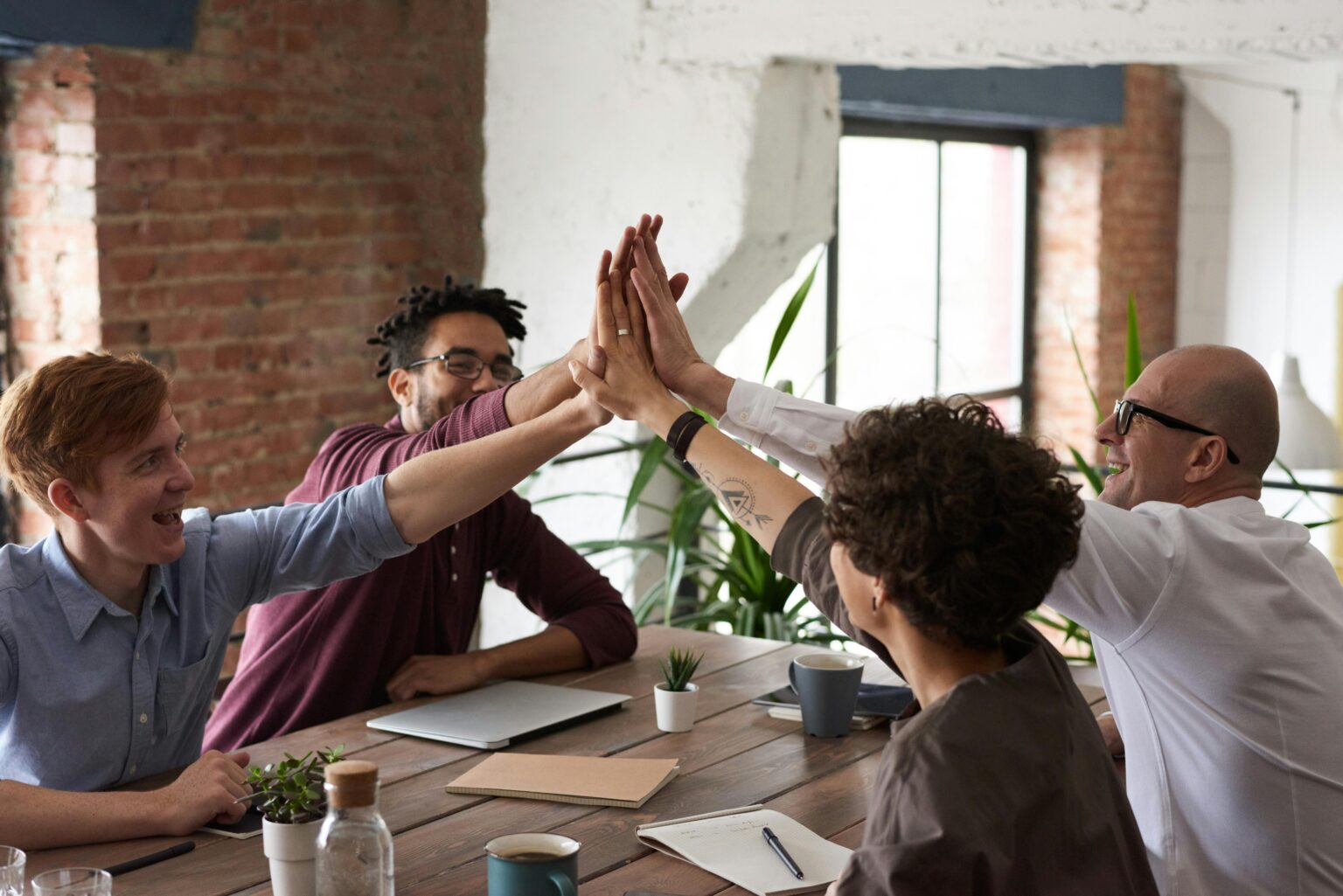 Let’s dive into building employee wellbeing programs that work, now ...